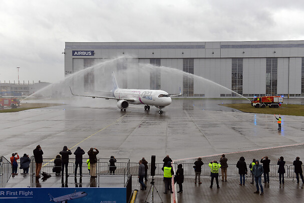 First A321LR successfully completes maiden flight | Airbus