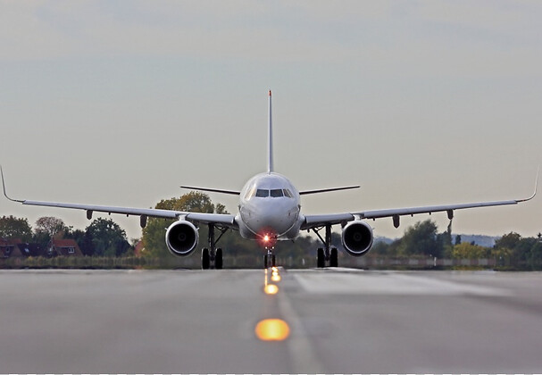 Three airlines are first users of new Airbus/NAVBLUE technology for ...