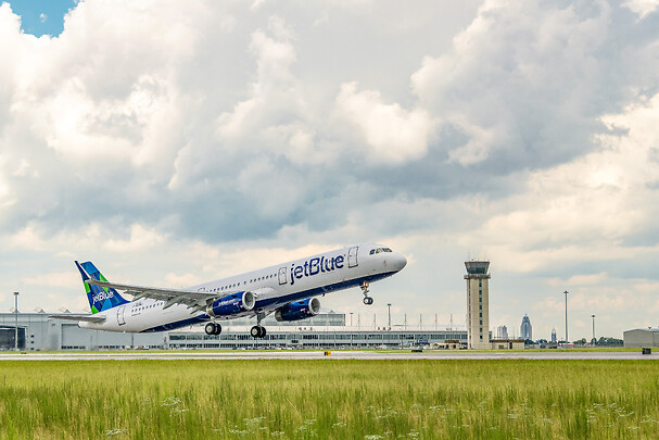 Airbus delivers first aircraft from Mobile powered by sustainable jet ...